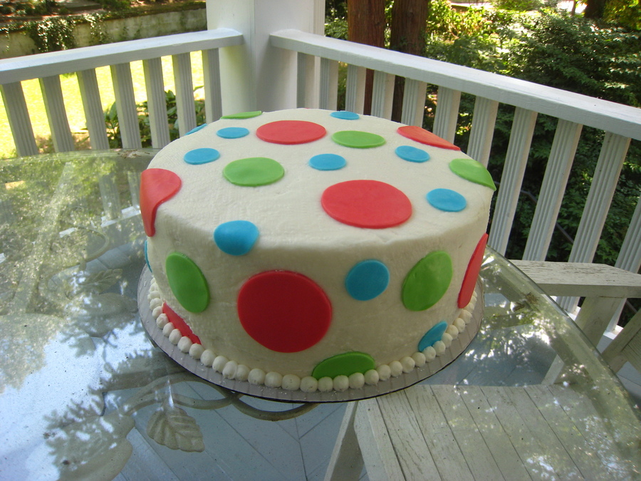 Polka Dot Cake - CakeCentral.com
