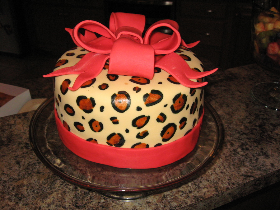 Leopard Cake - CakeCentral.com