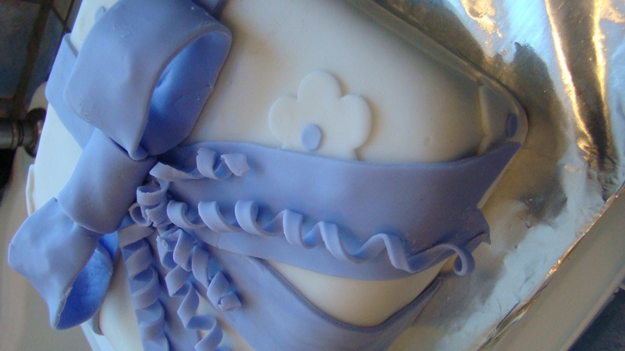 Cake Disguised As A Present - CakeCentral.com