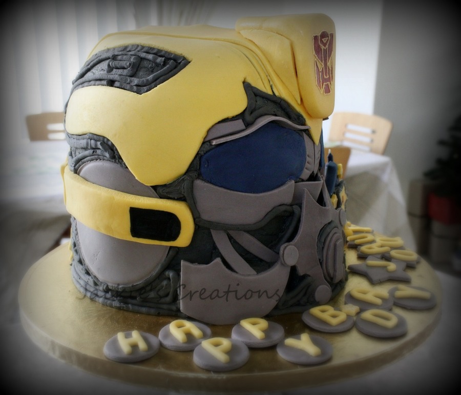 Bumblebee Transformers Cake - CakeCentral.com