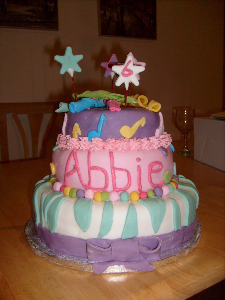 Hannah Style Themed Cake - CakeCentral.com