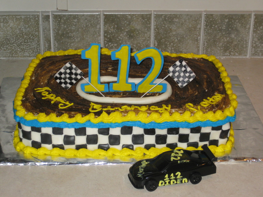 Dirt Track Racing Cake - CakeCentral.com