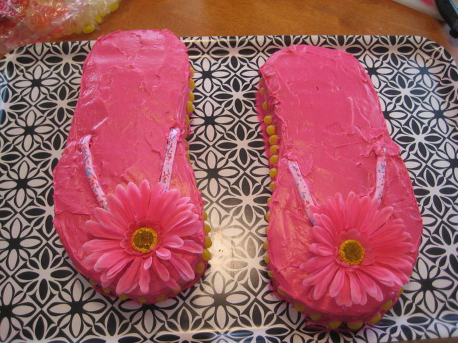 Pink Flip Flop Cake - CakeCentral.com