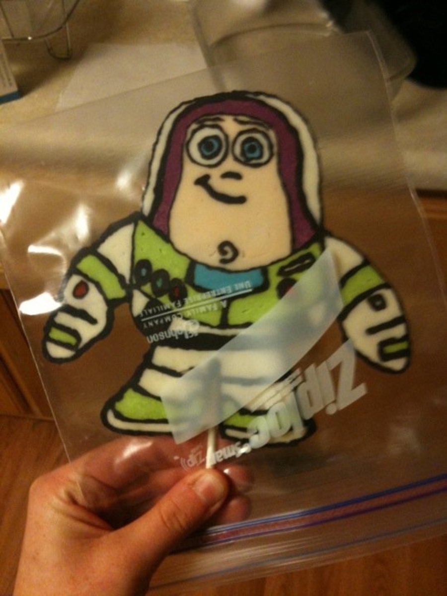 Toy Story Claw Cake - CakeCentral.com