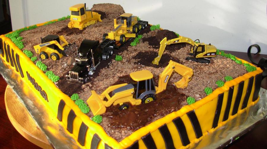 Construction Site Cake - CakeCentral.com