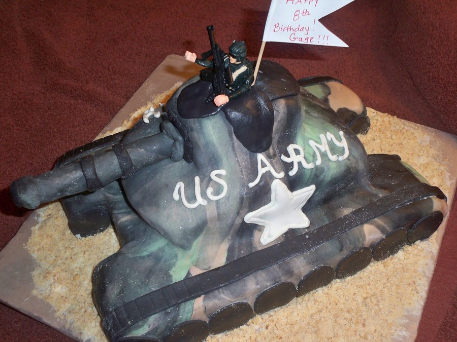 Camo Army Tank - CakeCentral.com