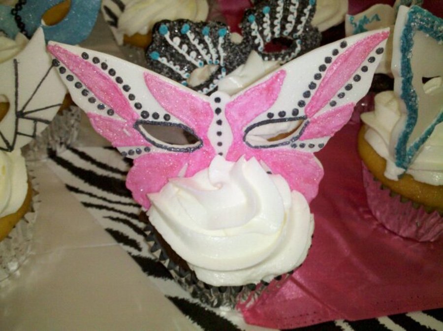 Masquerade Birthday Party - CakeCentral.com