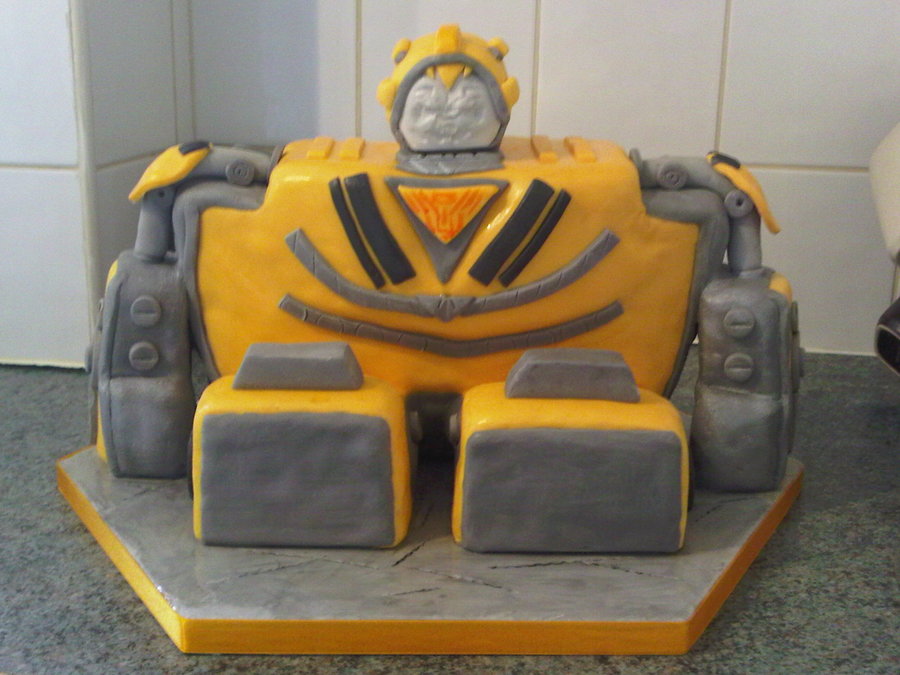 Transformer Bumblebee - CakeCentral.com