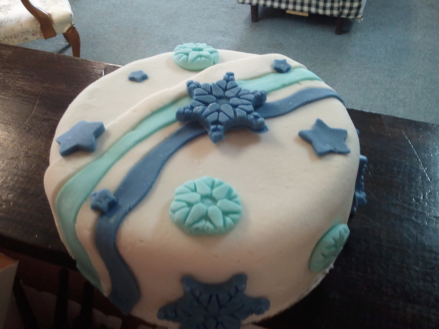 Winter Birthday Cake - CakeCentral.com