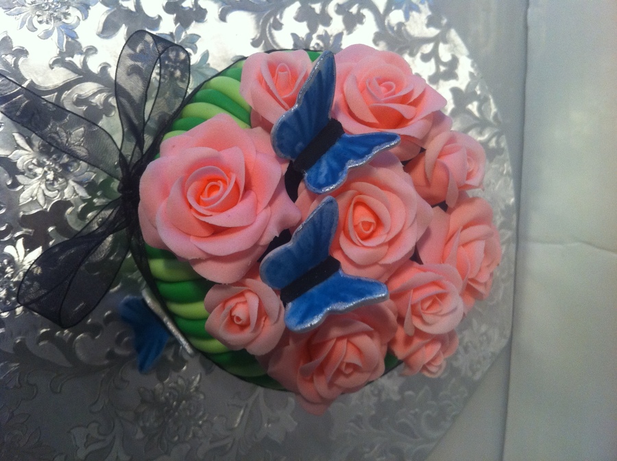 Bunch Of Roses - CakeCentral.com