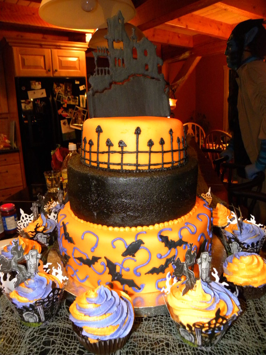 Bats & Crows - CakeCentral.com
