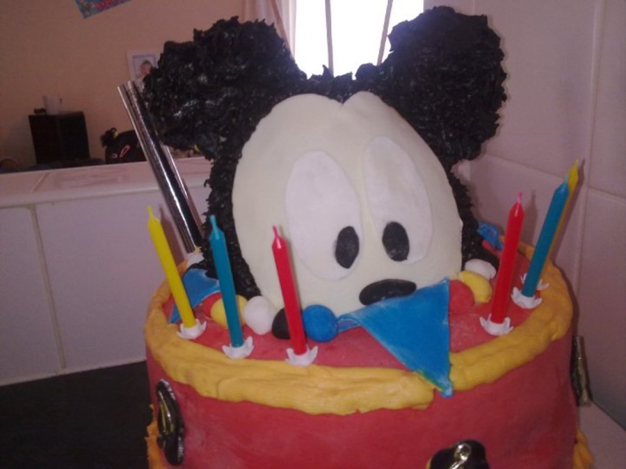 Mickey Mouse - CakeCentral.com