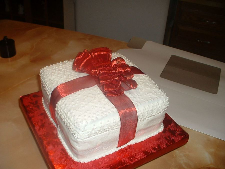 Present Cake - CakeCentral.com