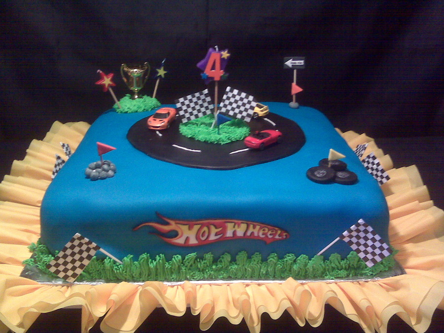 Hot Wheels - CakeCentral.com