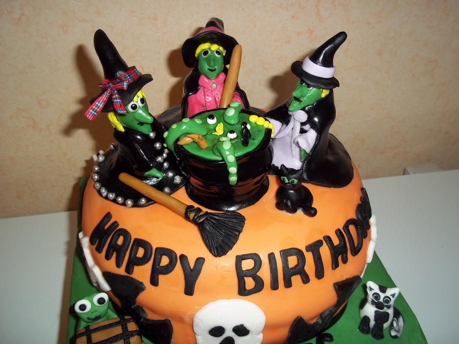 Three Witches - CakeCentral.com