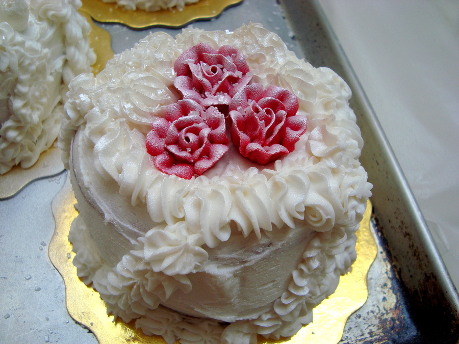 Mini Strawberry Shortcake Wedding Cake With Strawberry Cream Center - CakeCentral.com