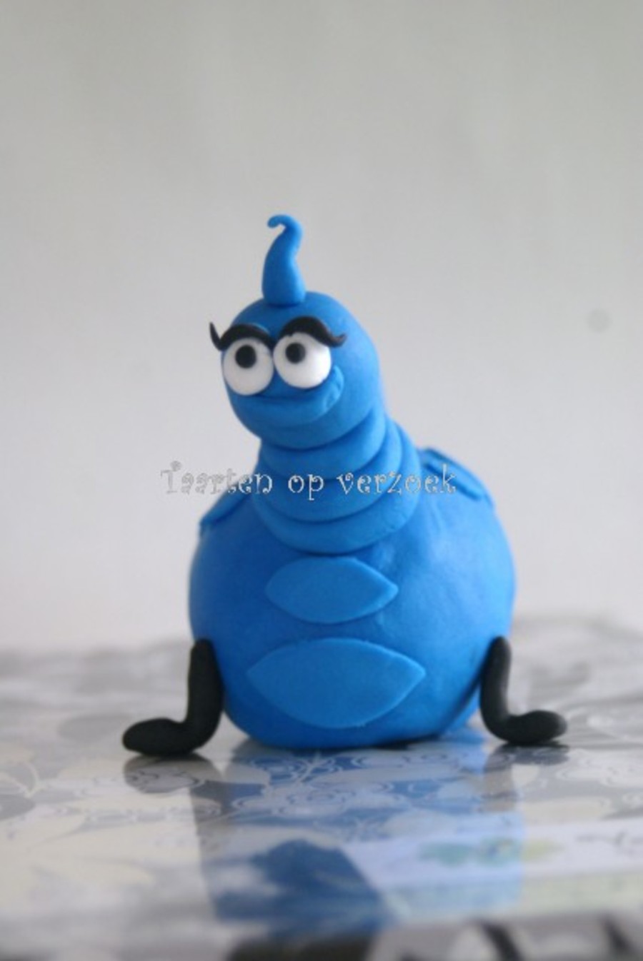 Fantasy Animals Out Of Space - CakeCentral.com