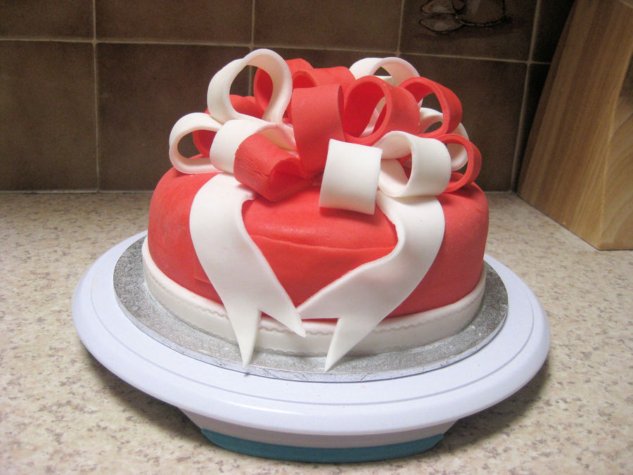 Red Velvet Fondant Cake - CakeCentral.com