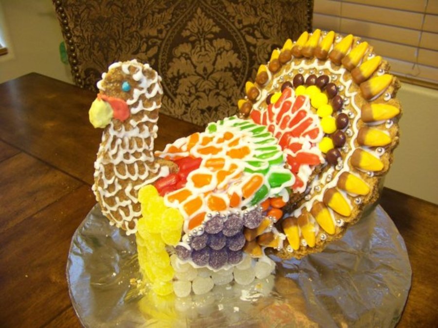 Thanksgiving Gingerbread Turkey - CakeCentral.com