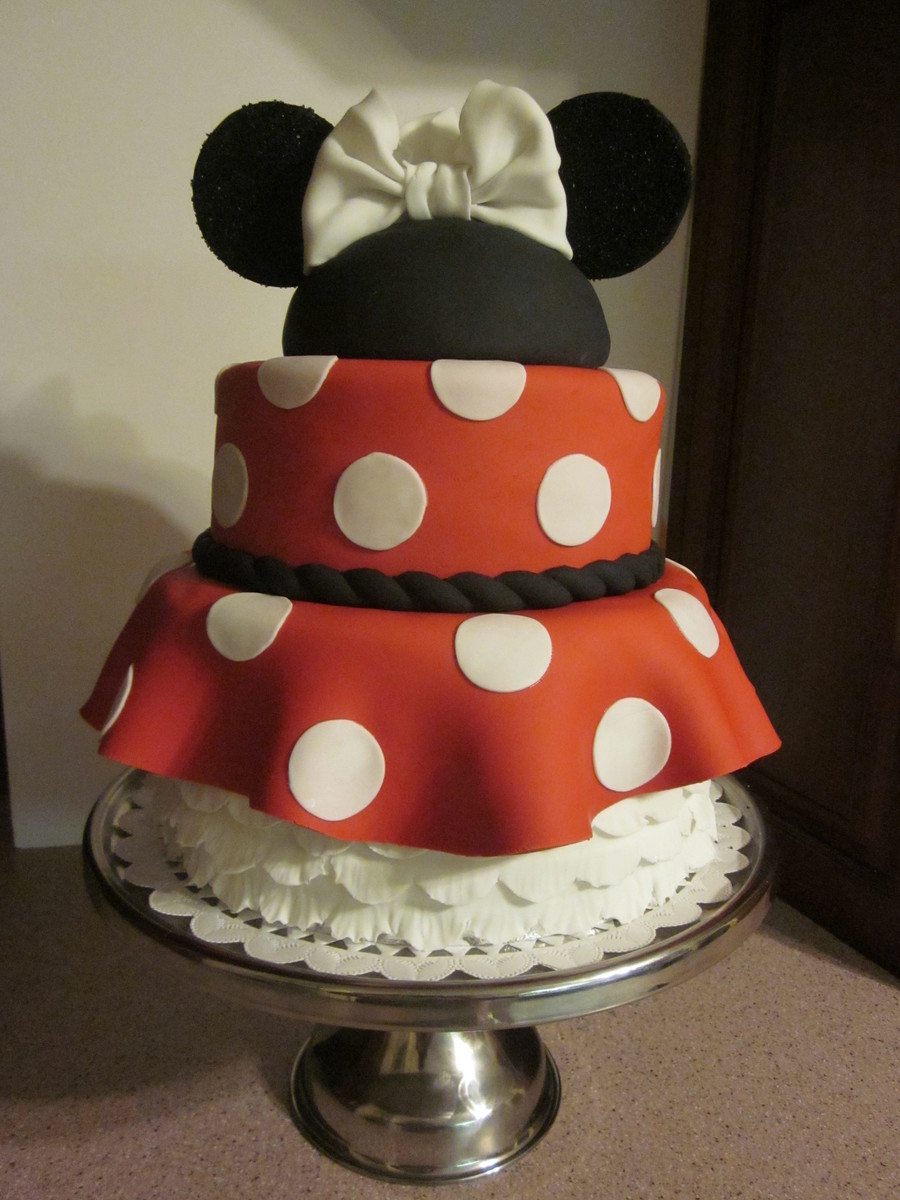 Minnie Mouse Bride - CakeCentral.com