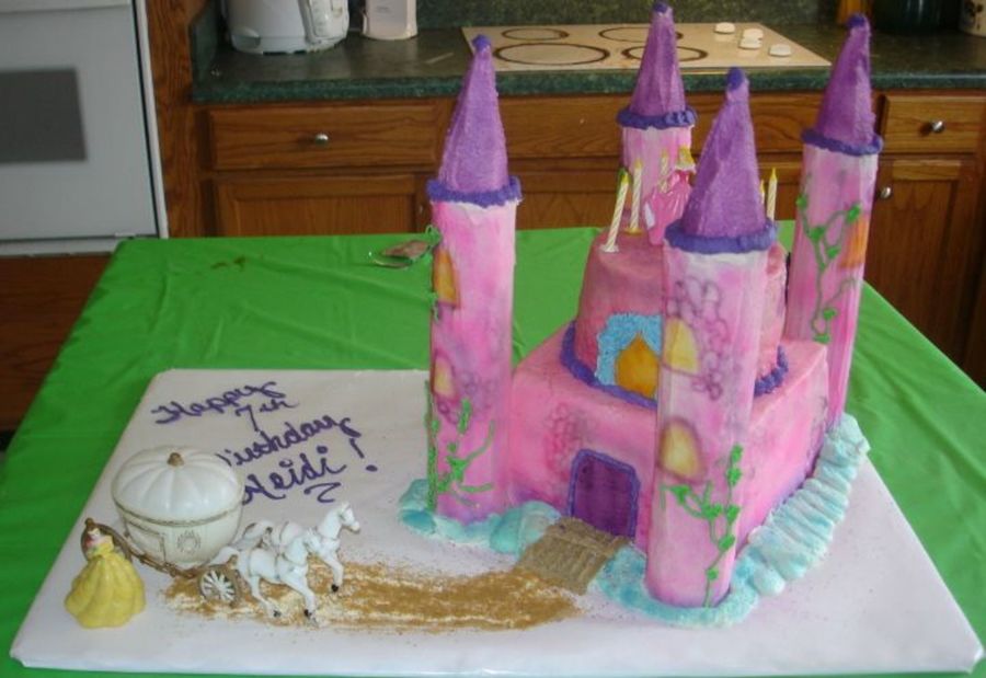 First Castle Cake!!!!!! - CakeCentral.com