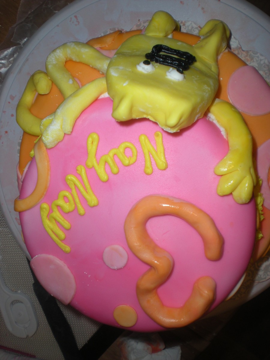 Wow Wow Wubbzy Cake - CakeCentral.com