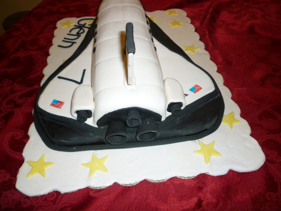 Space Shuttle Cake - CakeCentral.com