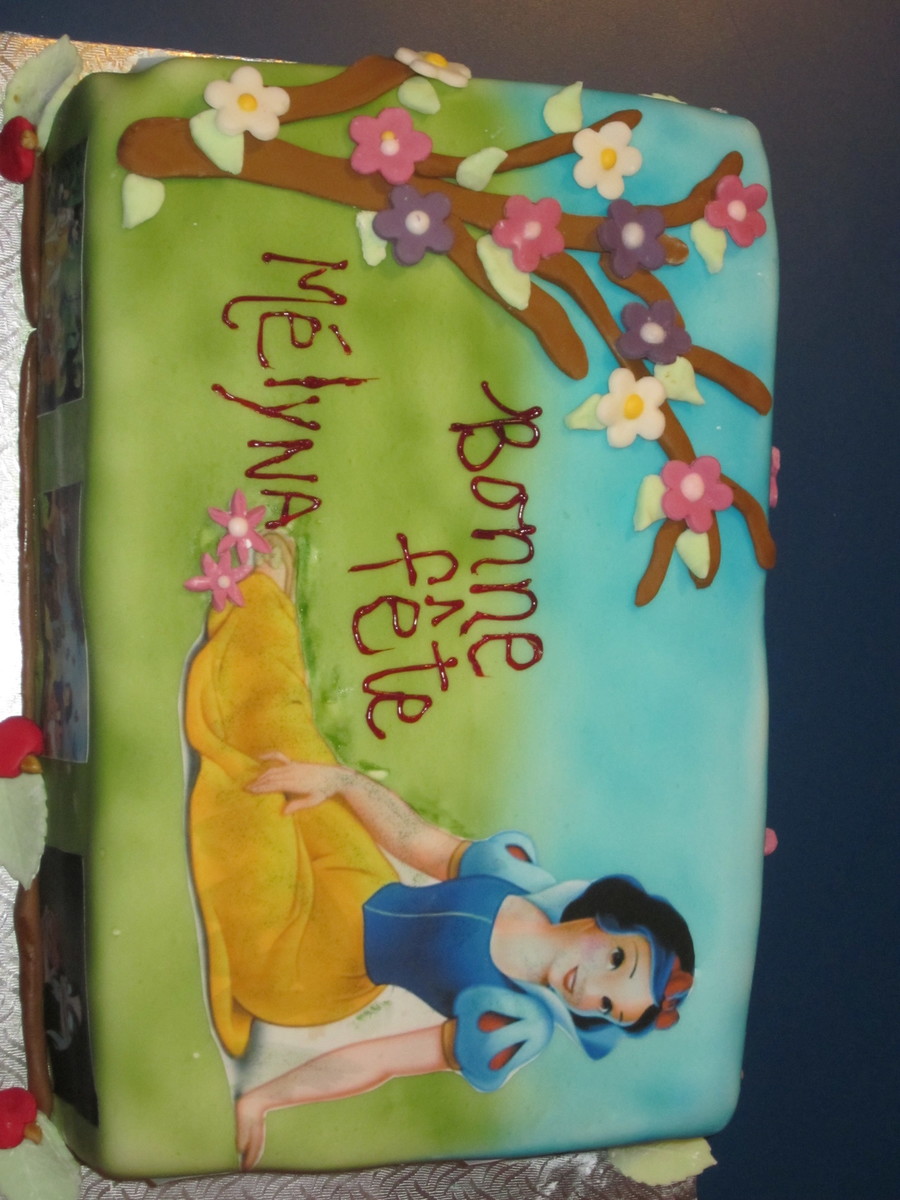 Snow White - CakeCentral.com