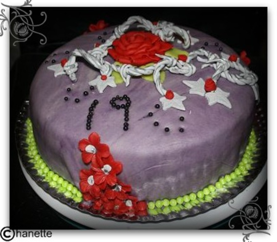 Barbed Wire Cake - CakeCentral.com