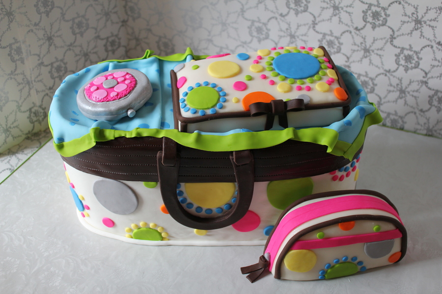 Thirty-One Purse Cake - CakeCentral.com