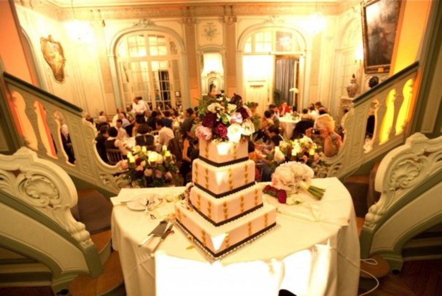 At The Wedding Reception.... - CakeCentral.com