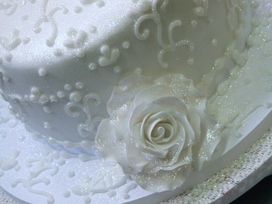 White On White! - CakeCentral.com