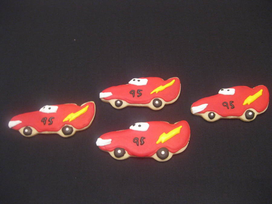 Disney Lightning Mcqueen Cookies - CakeCentral.com