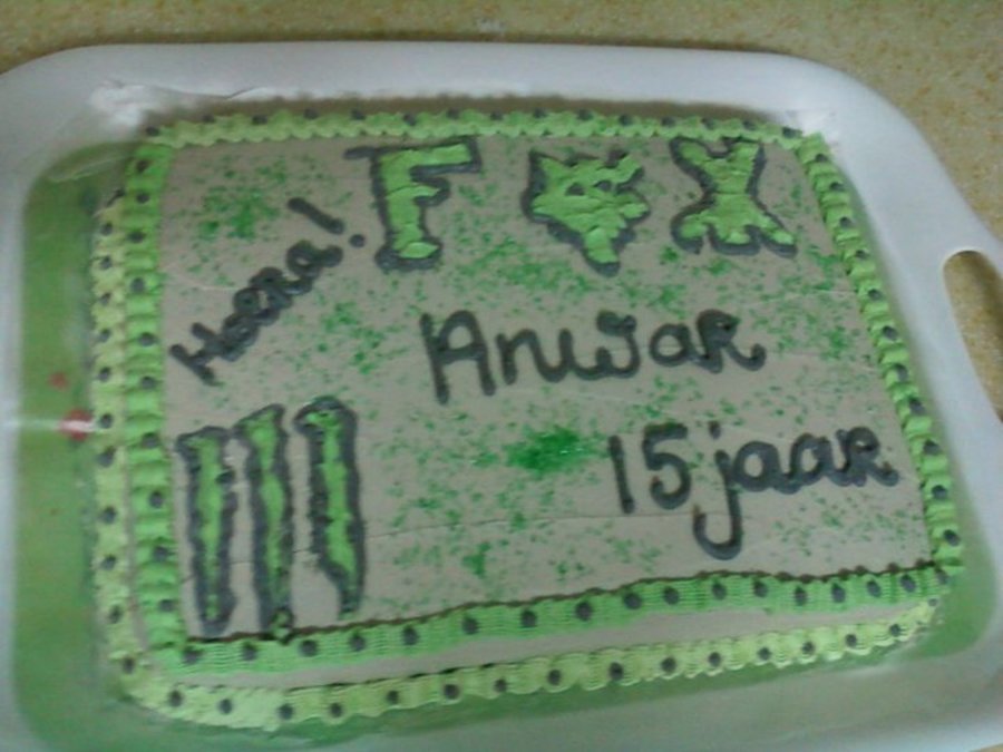 Fox Cake - CakeCentral.com