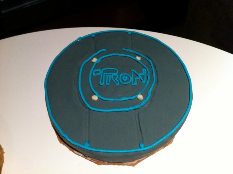 Tron Disc - CakeCentral.com