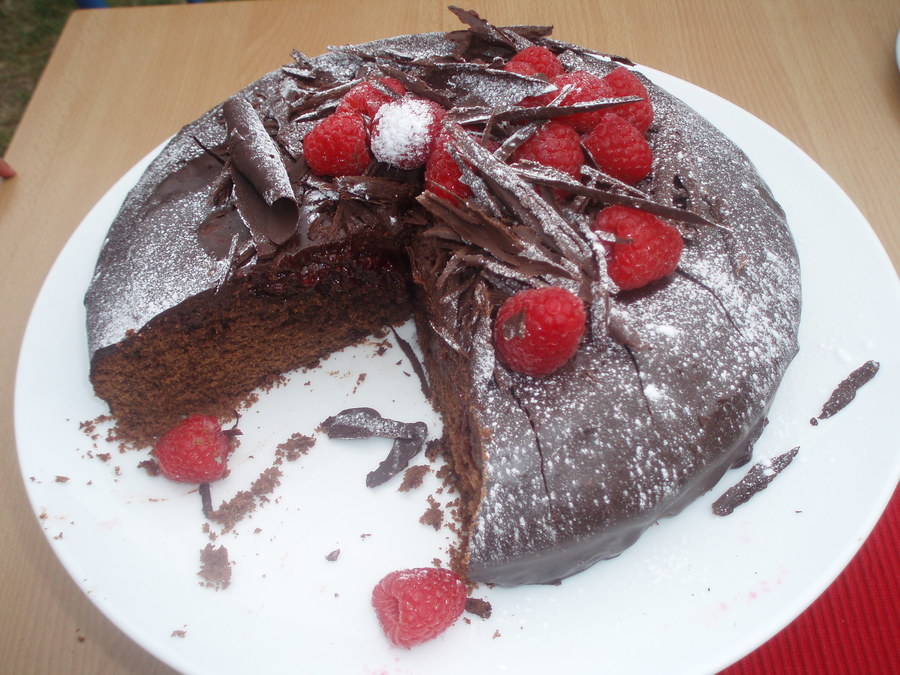 Swedish Chocolate Cake With Raspberries - CakeCentral.com