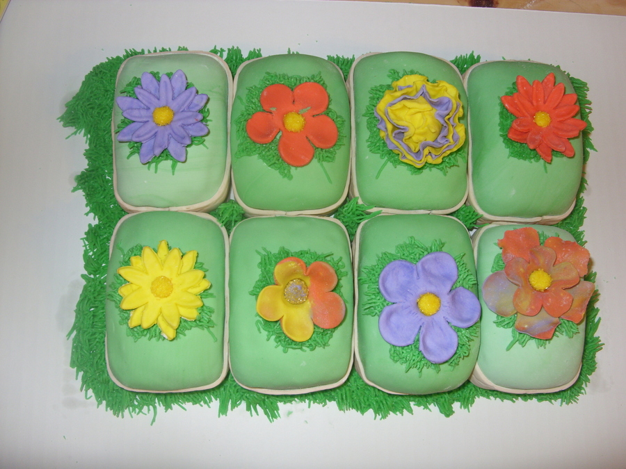 Mini Spring Cakes - CakeCentral.com
