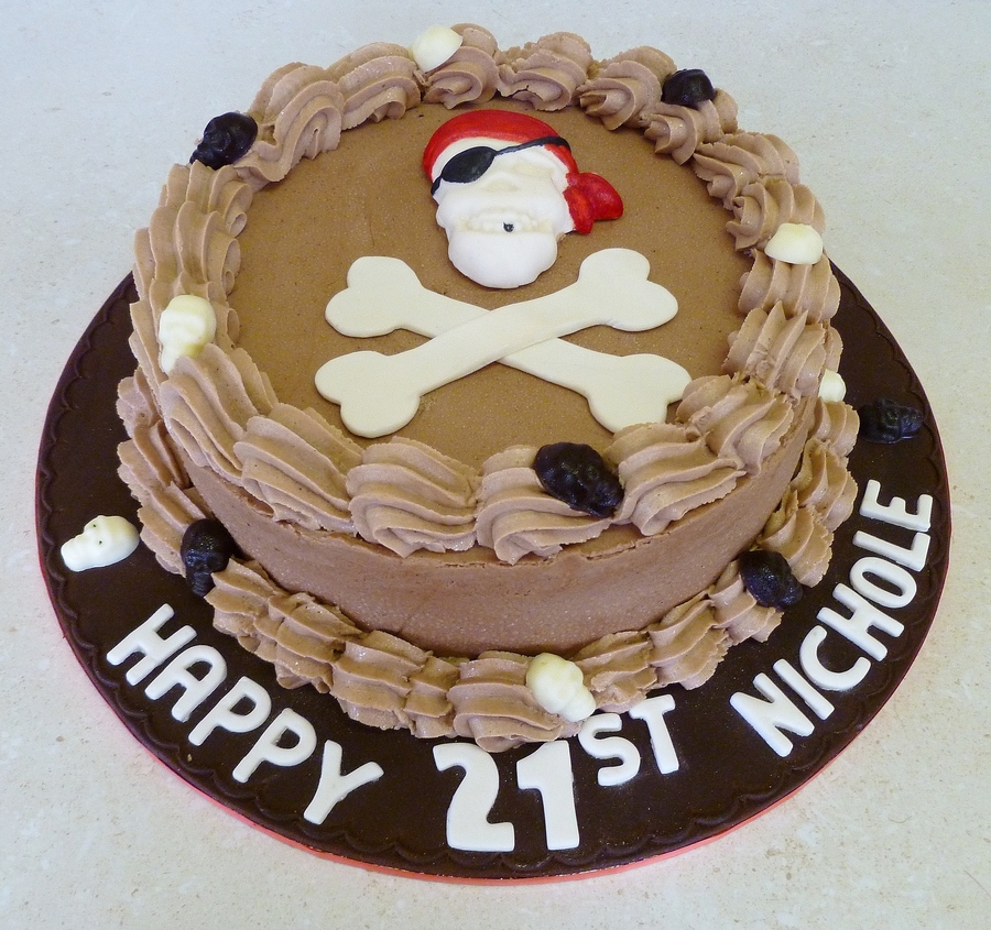 Scull And Cross Bones Cake - CakeCentral.com