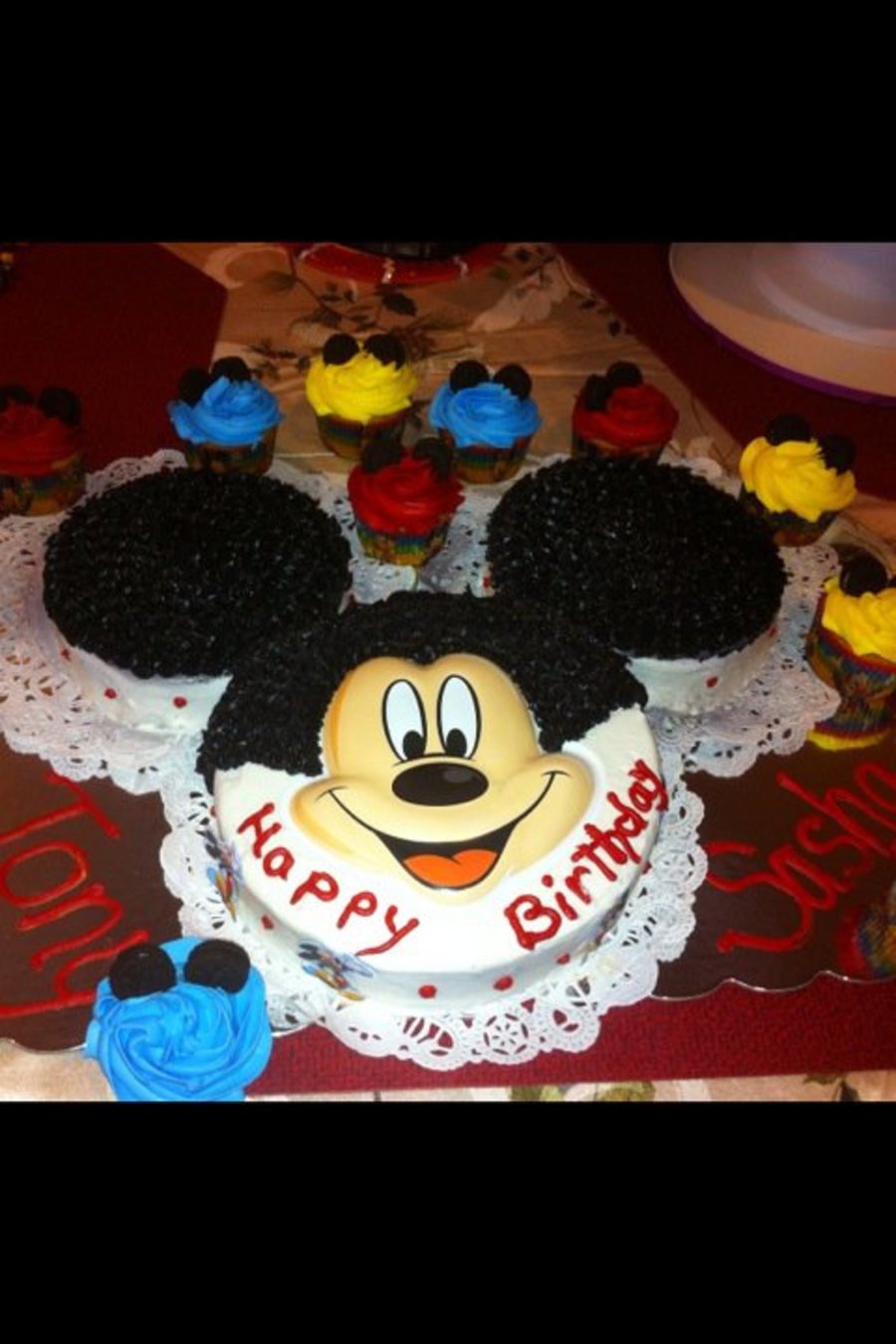 Mickey Cake With Detachable Ears - CakeCentral.com