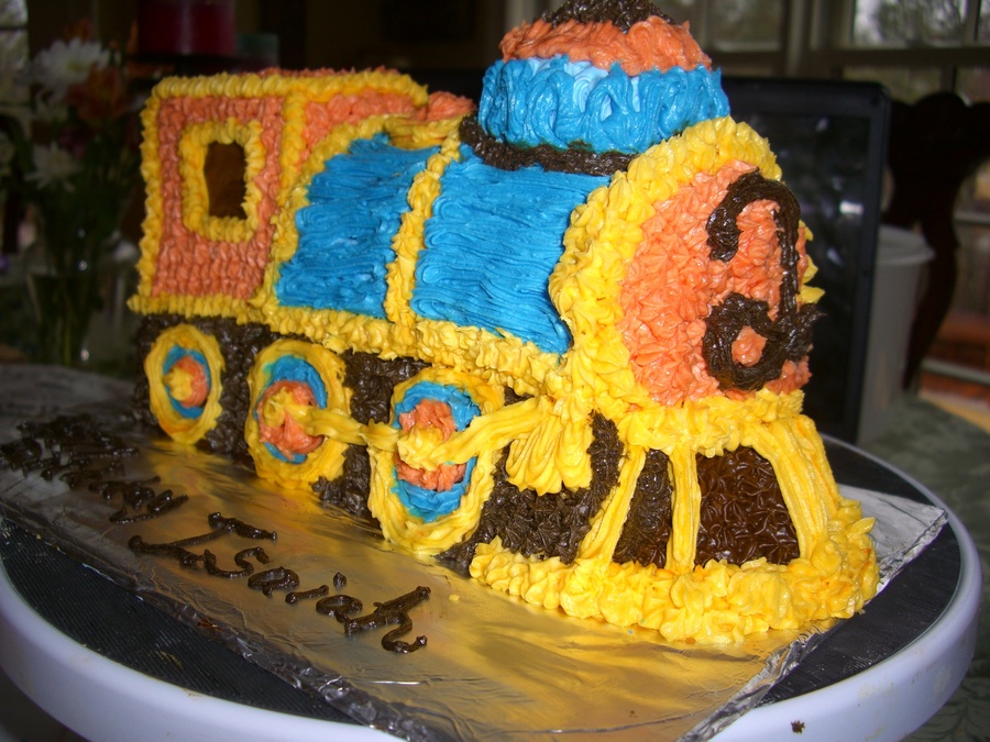 Train Birthday Cake - CakeCentral.com