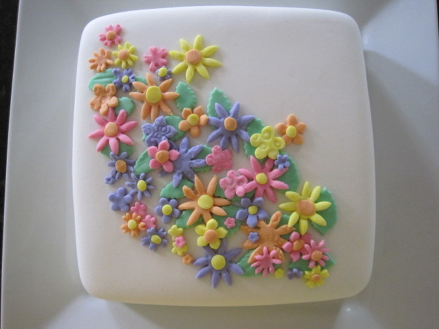 Spring Flower Cake - CakeCentral.com