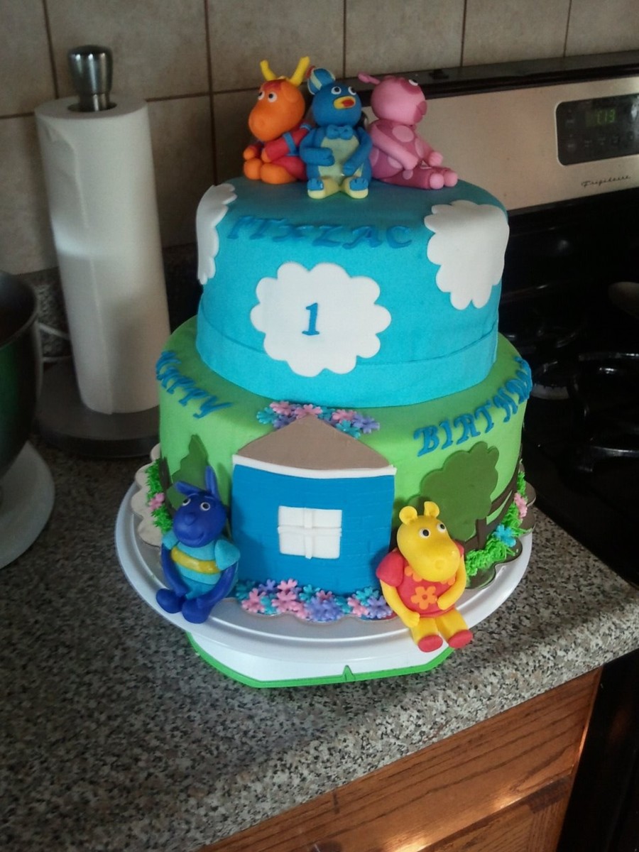Backyardigan's Cake - CakeCentral.com