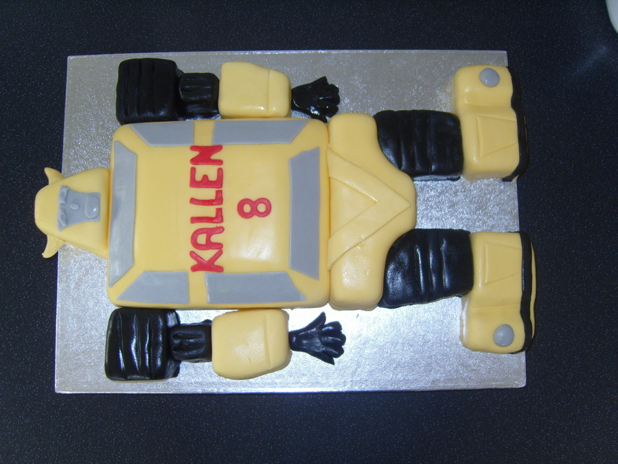 Bumblebee Cake - CakeCentral.com