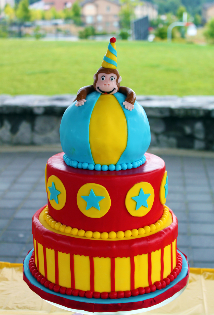 Curious George Cake - CakeCentral.com