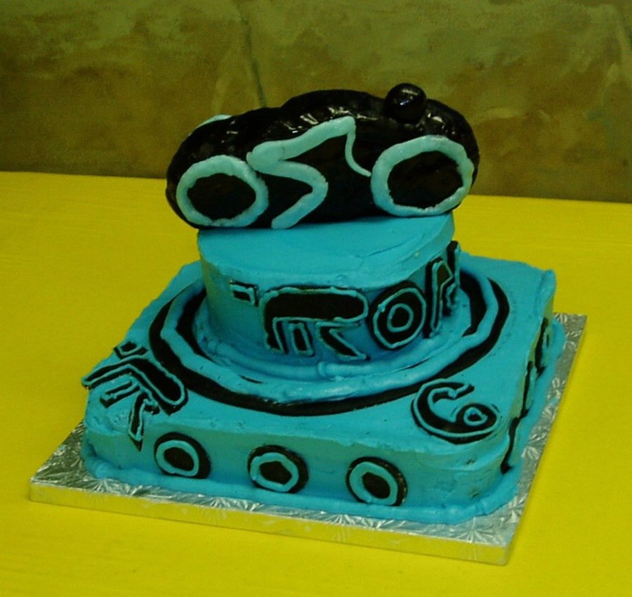 Tron Legacy Inspired Cake - CakeCentral.com
