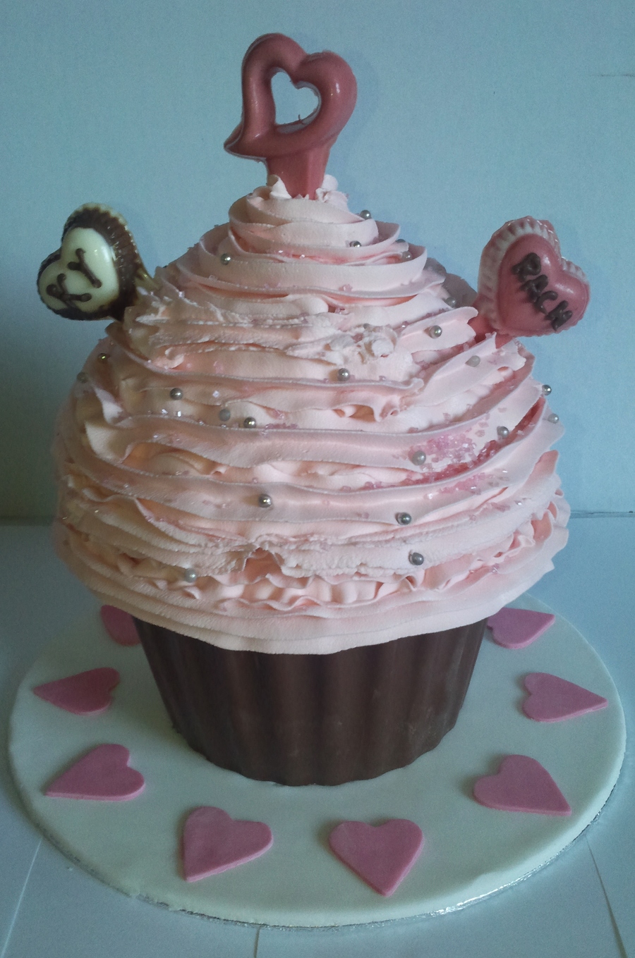 Giant Cupcake - CakeCentral.com