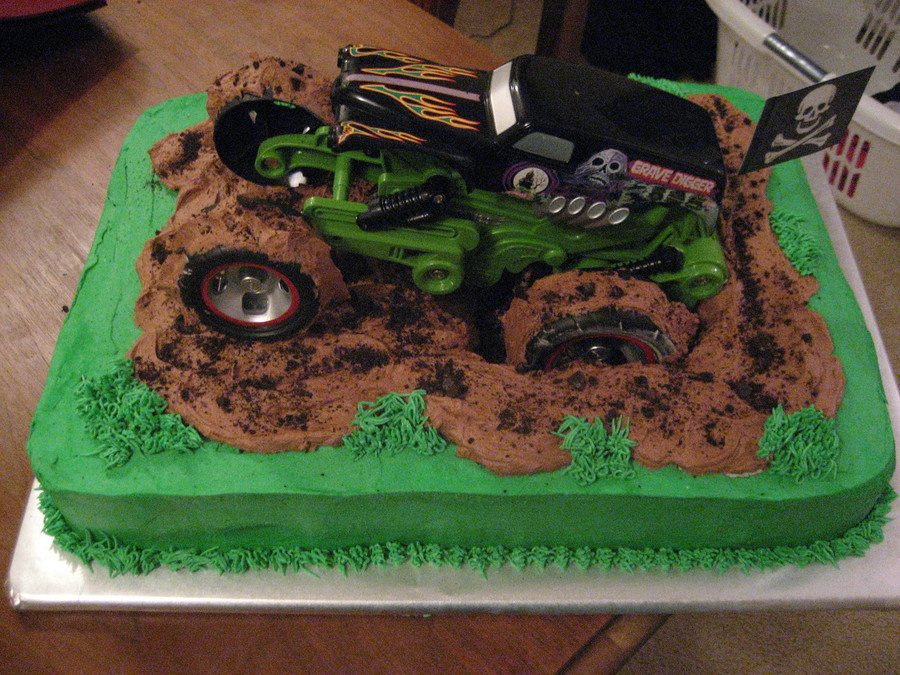 Grave Digger - CakeCentral.com