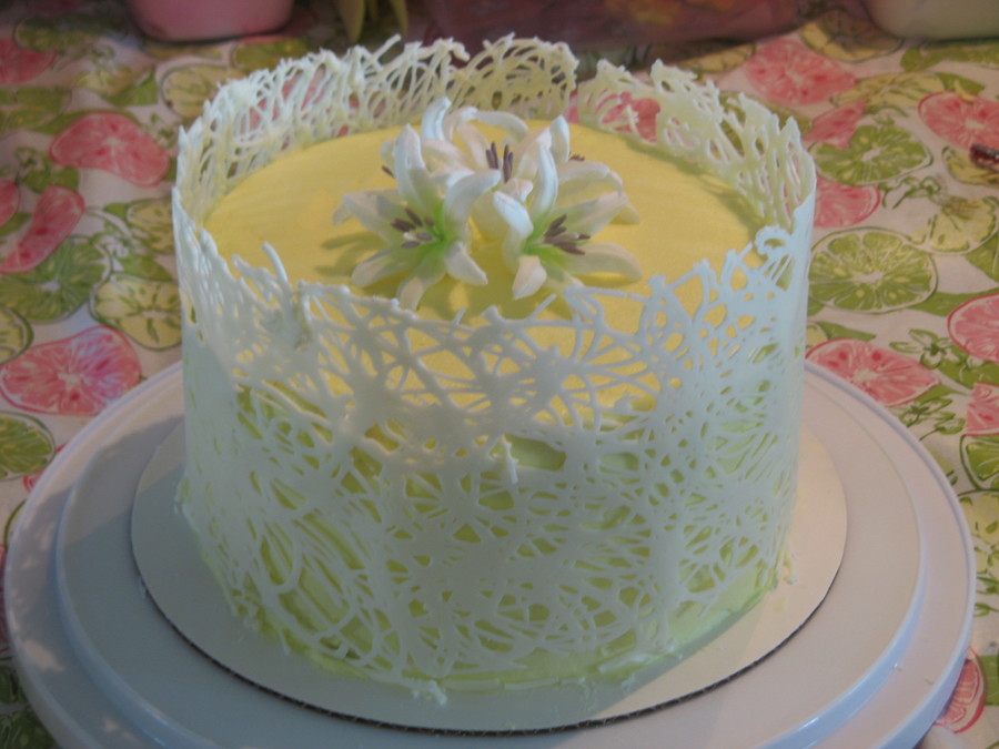 Lily Easter Cake - CakeCentral.com