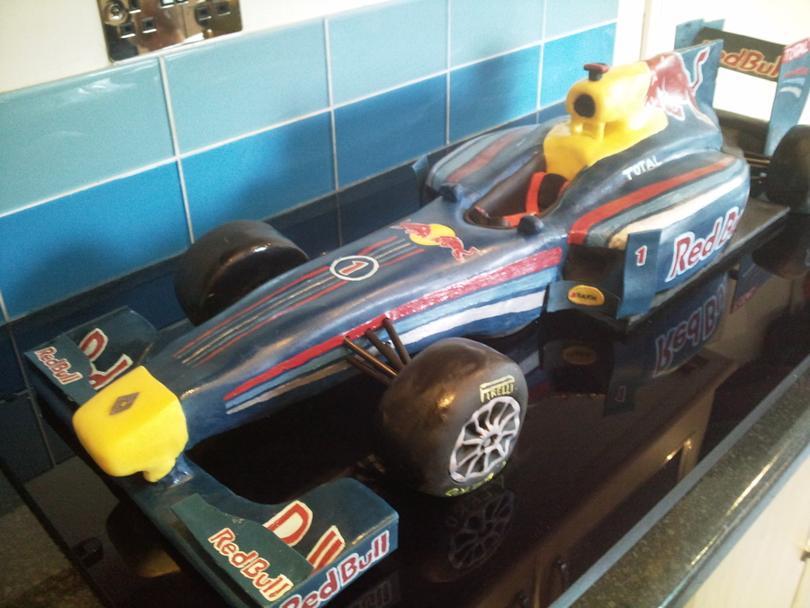 Red Bull F1 Race Car - CakeCentral.com