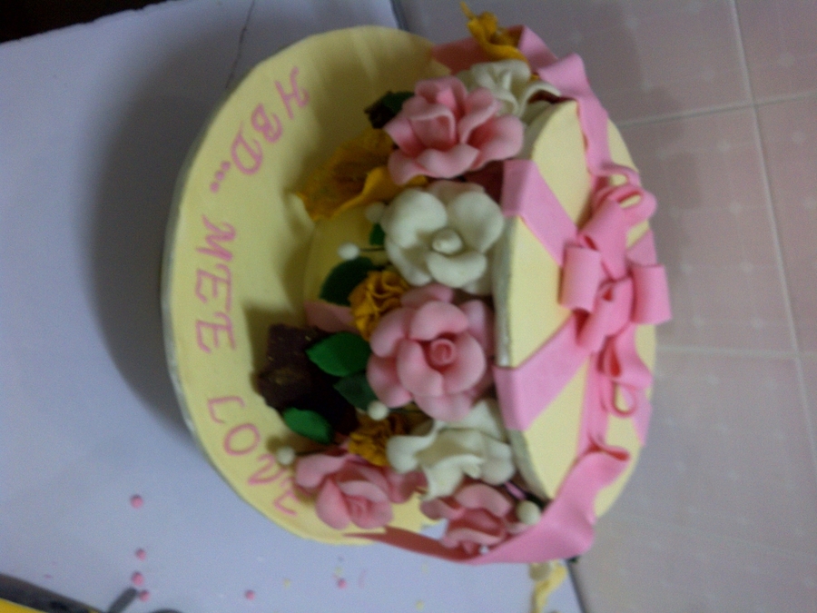 Boxed Flower Cake - CakeCentral.com